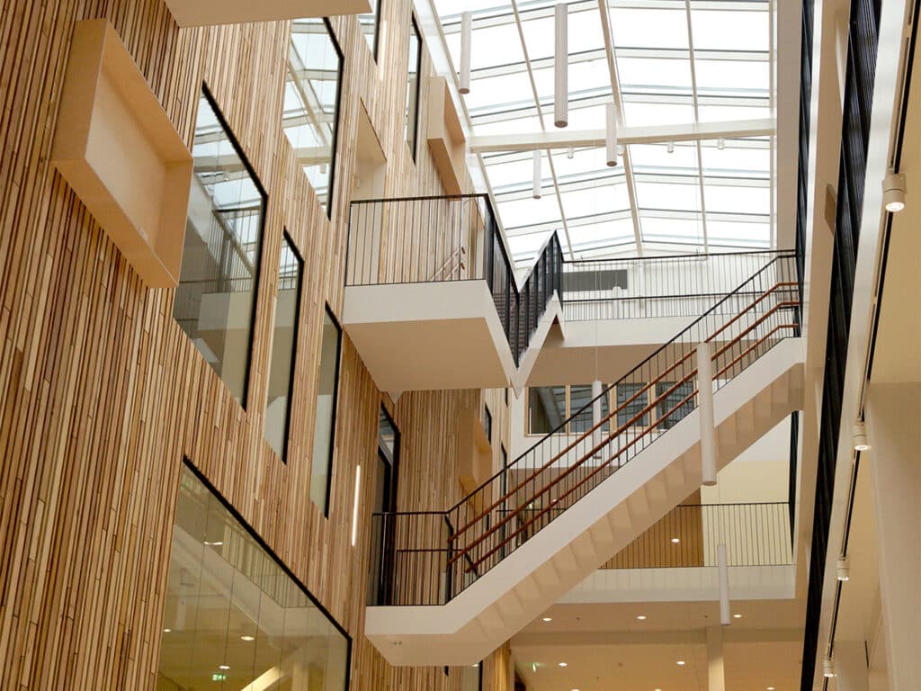 De Amsterdam International Community School is opgeleverd