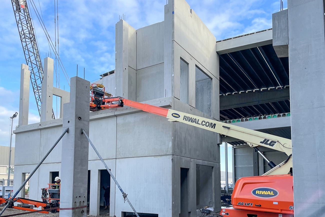 Complete precast concrete shell from Apeldoorn
